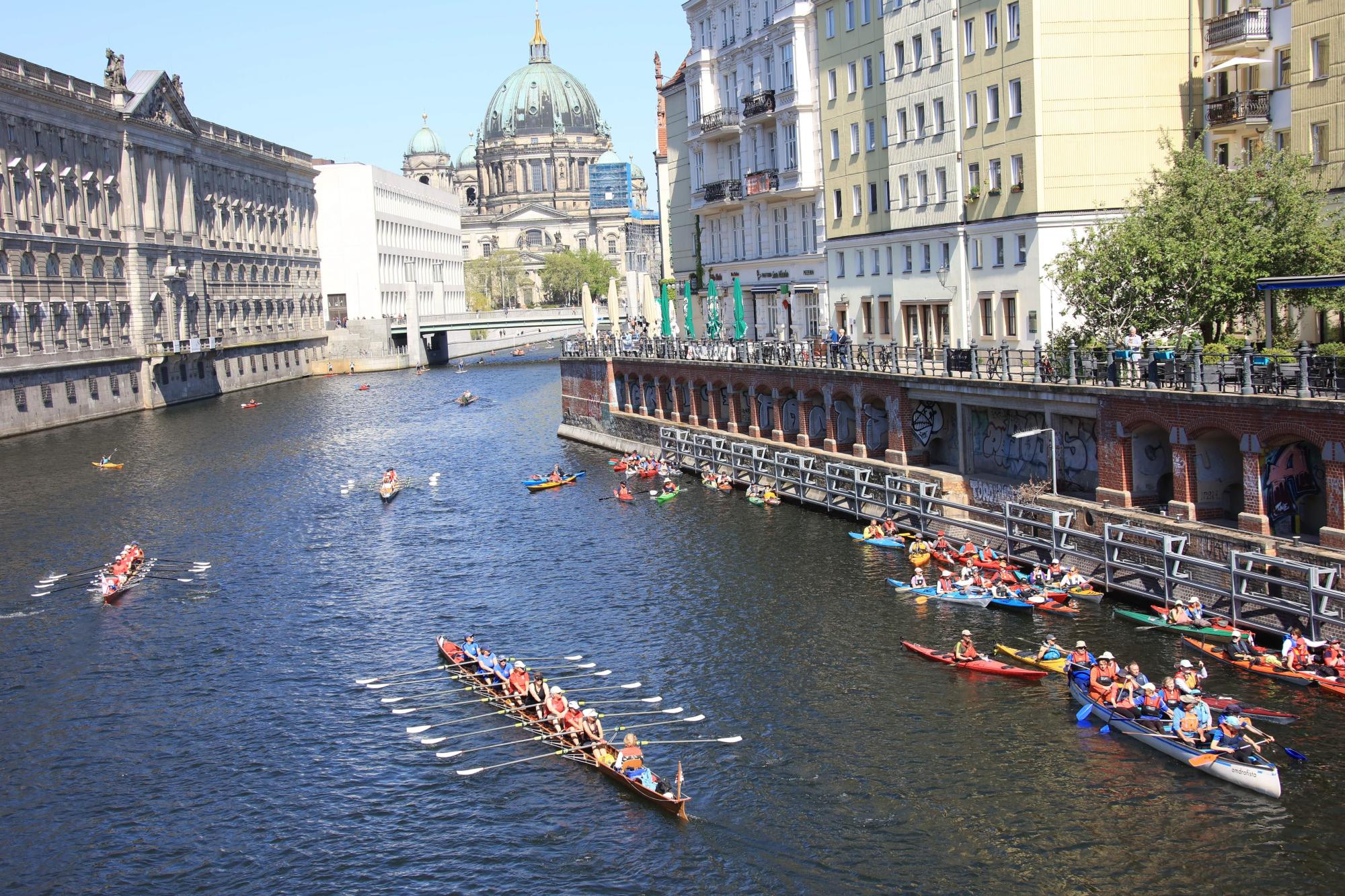 25. Mai 2024: "Tag des muskelbetriebenen Wassersports" auf der Spree ...