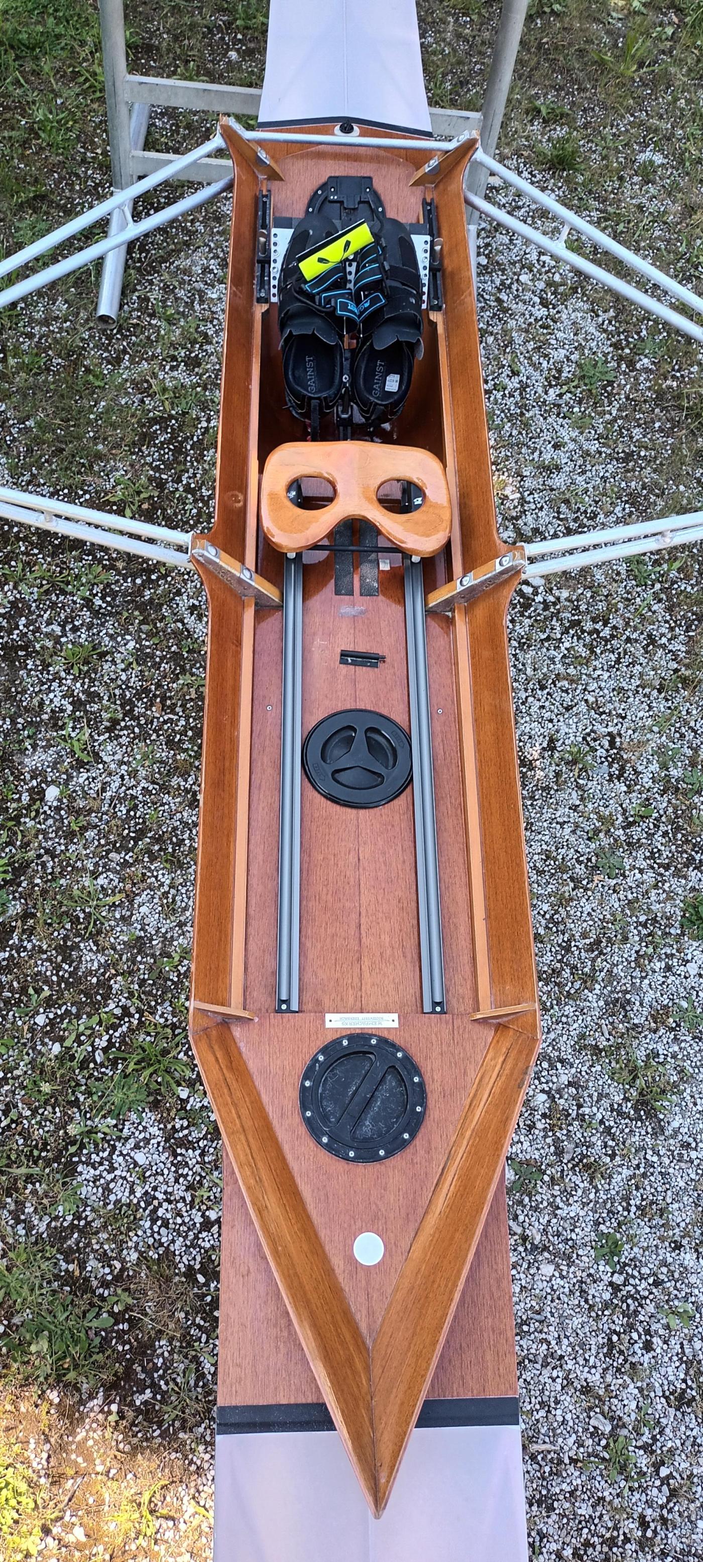 EMPACHER HOLZ RENNEINER | rudern.de